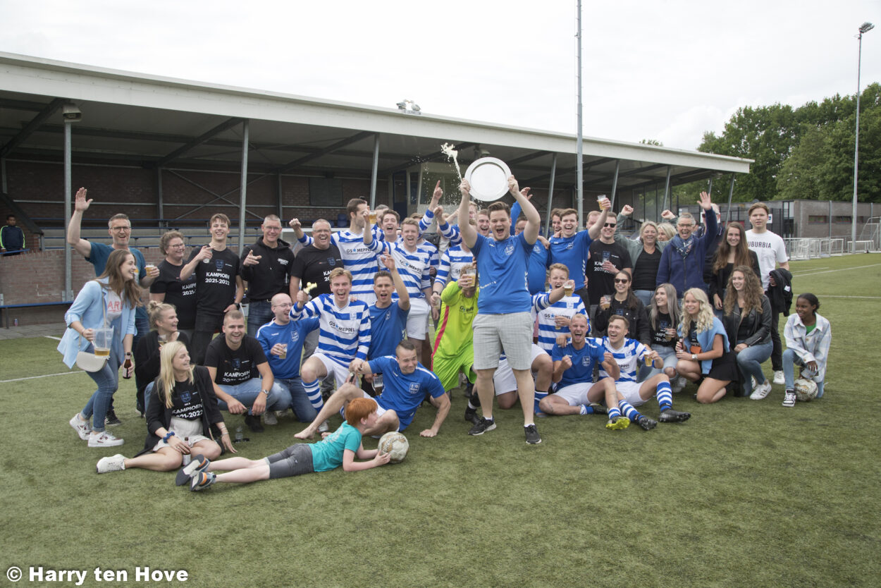 ESC 8 kampioen — Elburger SC